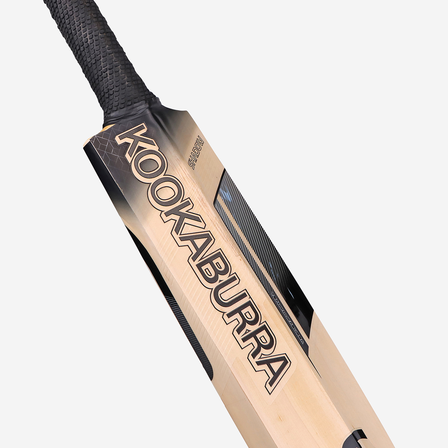 Shadow Pro 7.0 EW Junior Cricket Bat | Balanced Power